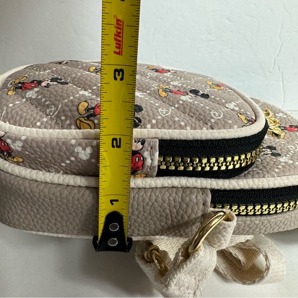 Disney | Bags | Nwt Disney Primark Mickey Mouse Phone Holder Crossbody ...
